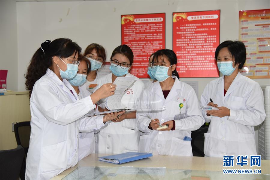 来之不易的假期,白衣战士不下 火线”